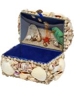 Treasure Box Scene (on lid)